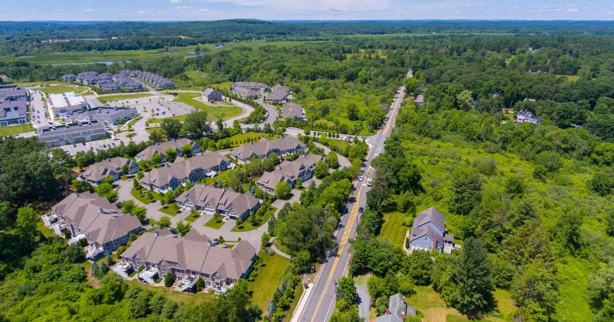 What’s It Like Living in Wayland MA? 🌳 🏠 | Moving to Wayland ULTIMATE Guide